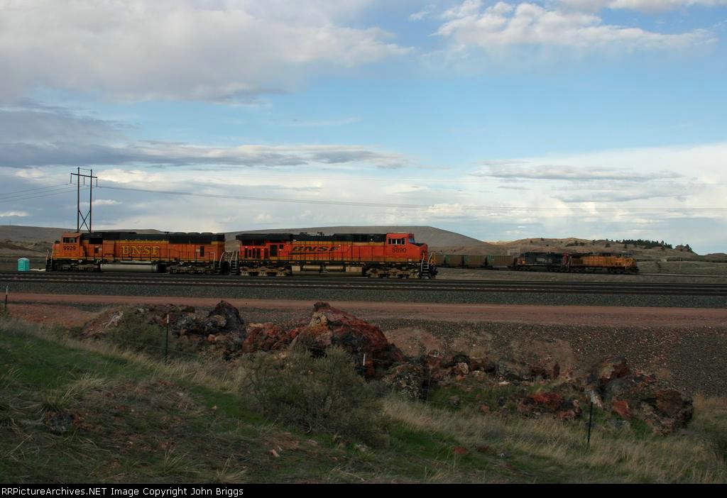 BNSF 5890